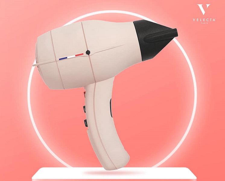 Sèche-cheveux puissant : séchage rapide et coiffure parfaite